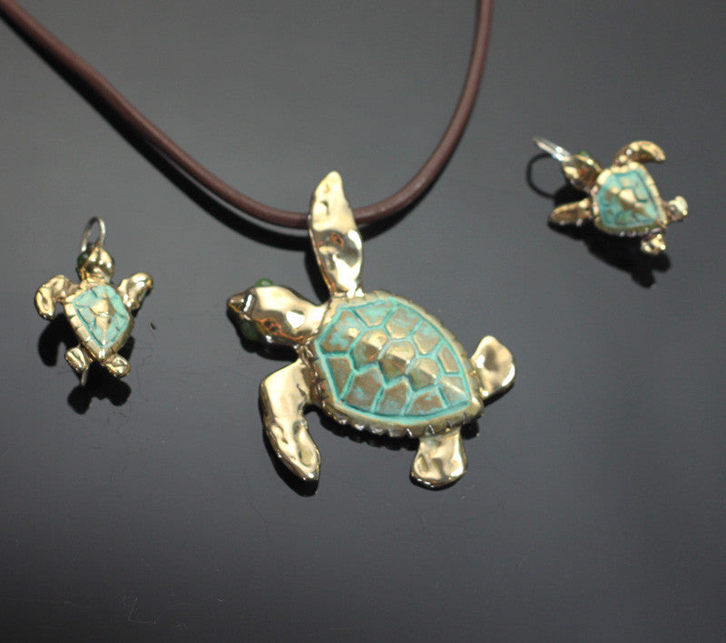 Bronze Lg Loggerhead Pendant & Earrings – Anisa Jewelry